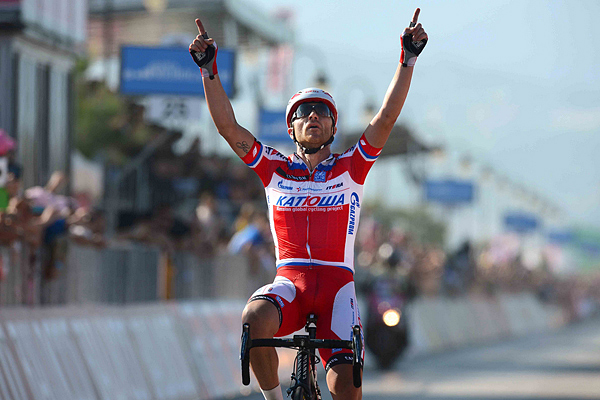 Paolini Snatches Stage Three Win, Leader’s Jersey in Giro d’Italia ...