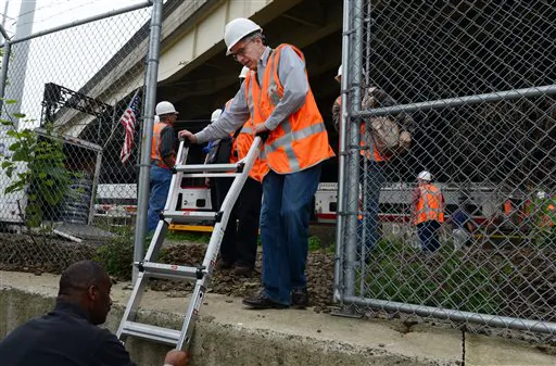 Commuter Delays Follow Conn. Derailment: Major Reconstruction