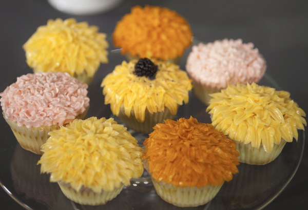 A Beautiful Spring Cupcake Bouquet | The Epoch Times