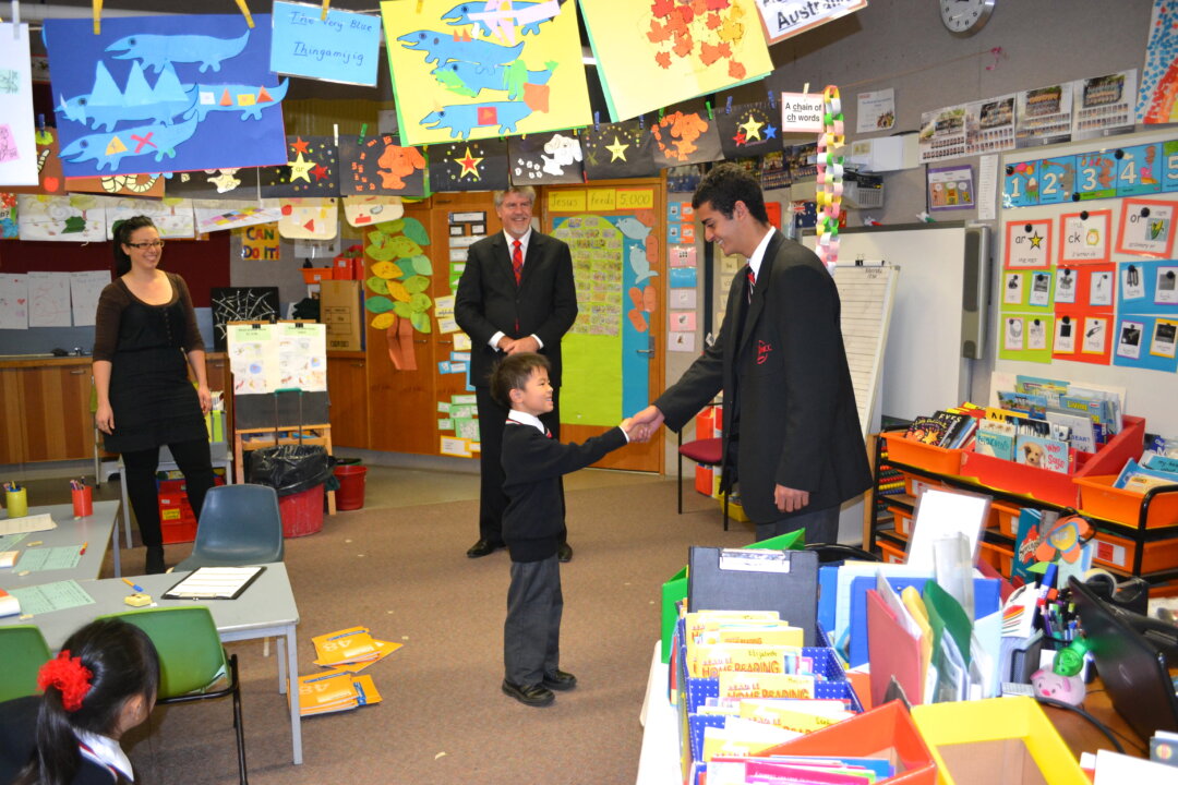 Former Problem Student Makes ‘Principal for a Day’ | The Epoch Times