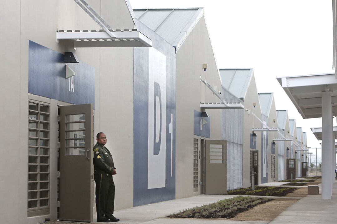 $839M Prison Medical Facility Dedicated in Calif. | The Epoch Times