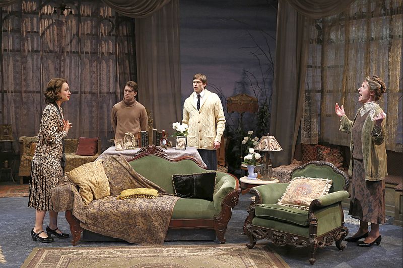 Theater Review: ‘The Silver Cord’ | The Epoch Times