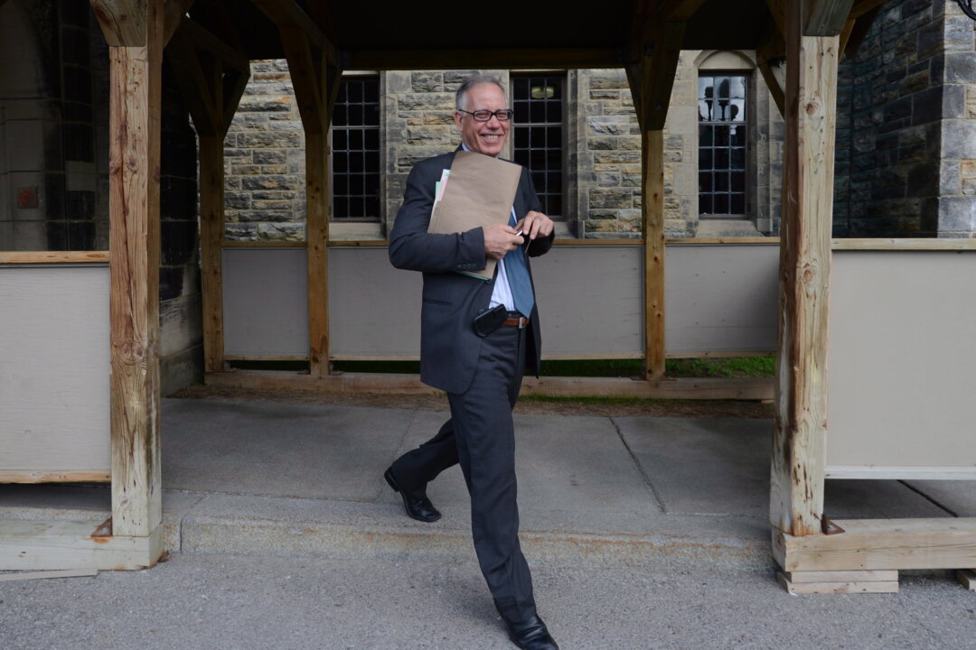 Mac Harb Loan Raises New Questions in Senate Scandal | The Epoch Times