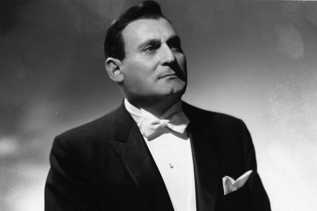 Honoring Richard Tucker’s Birthday | The Epoch Times