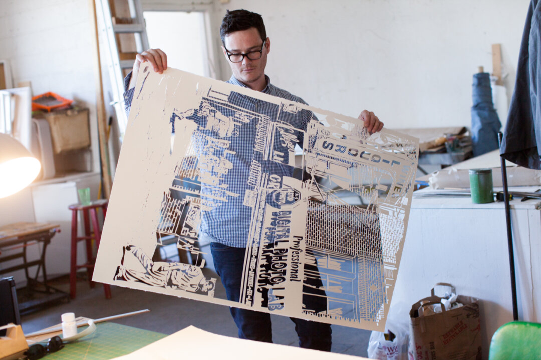 New York Artist Captures Detail With Plain White Paper | The Epoch Times