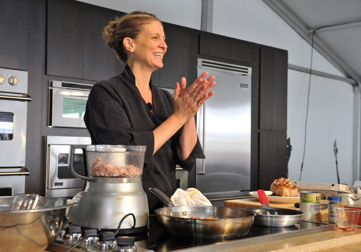 Women Chefs Fight Cancer