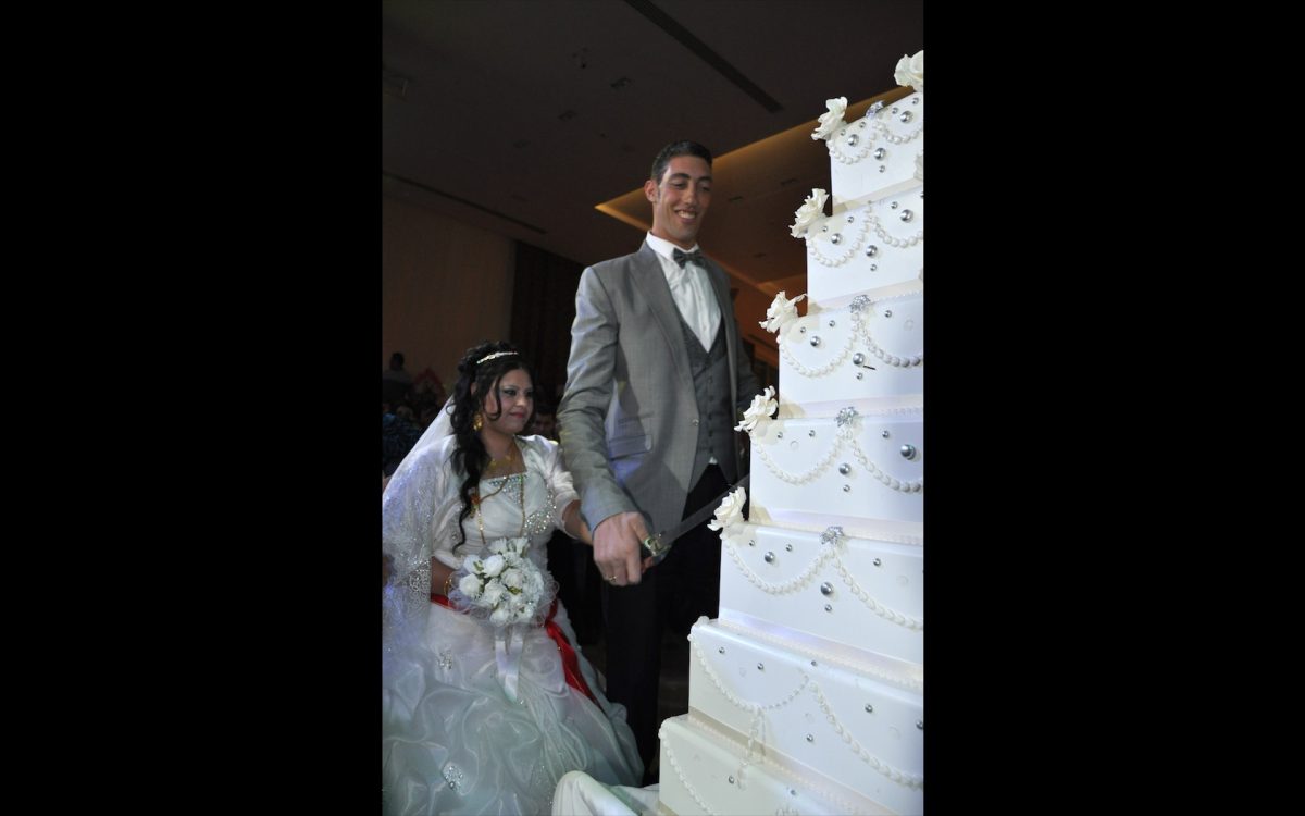 Sultan Kosen, World's Tallest Man, Gets Married in Turkey