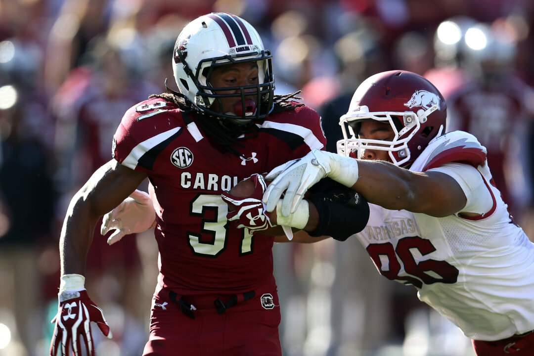 Kenny Miles Shot: Former University of South Carolina RB Wounded | The Epoch Times