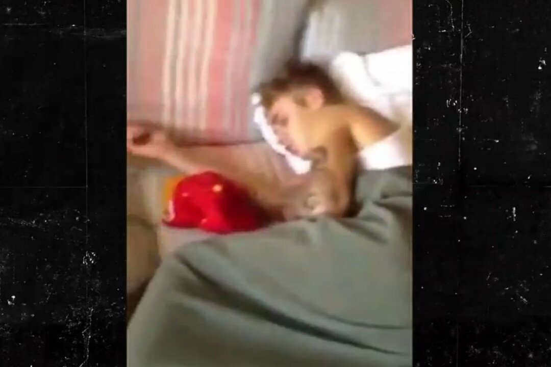 Tati Neves, Brazilian Pageant Winner, ID'ed as Woman in Justin Bieber ...