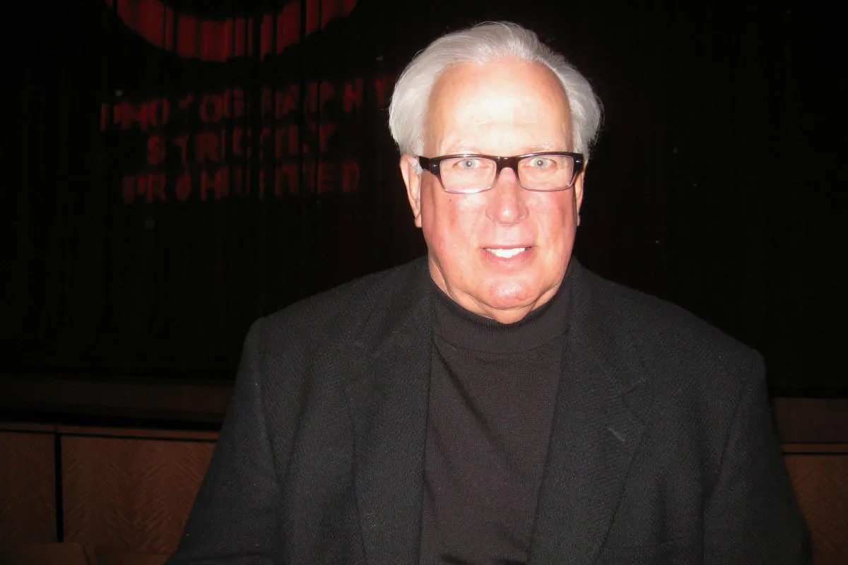 Jewelry Store Owner Finds a Treasure in Shen Yun