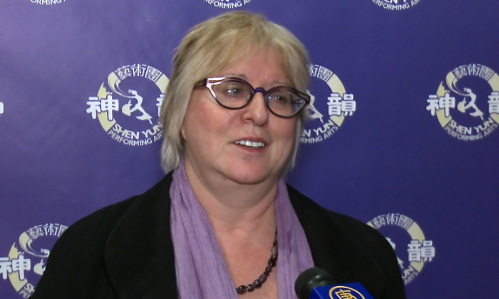 Singer Actress Kat Taylor Overcome by Shen Yun - The Epoch Times | The ...