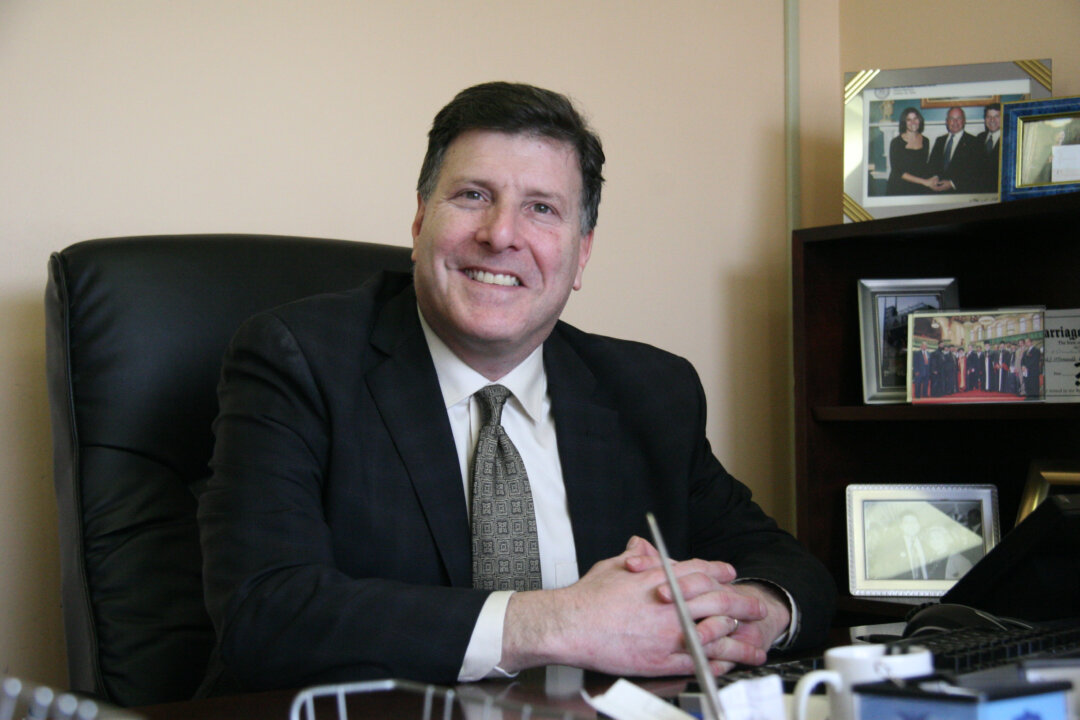 New York City Council 2014: Mark Weprin | The Epoch Times