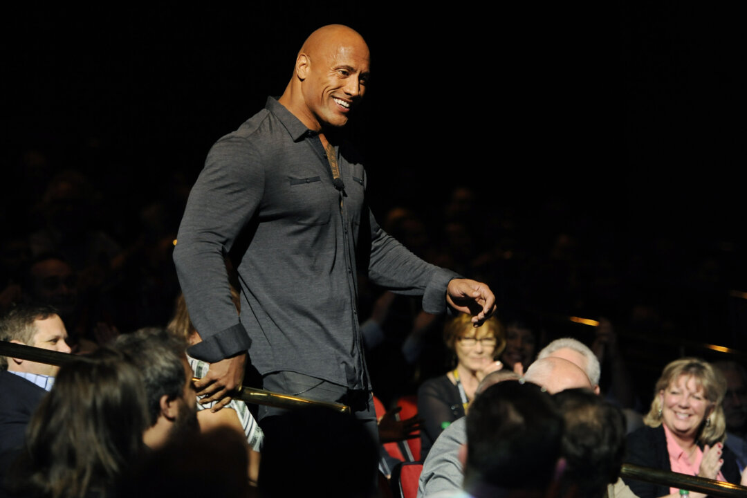 Dwayne Johnson Dies? Nope, ‘The Rock’ Death Hoax Keeps Going on ...