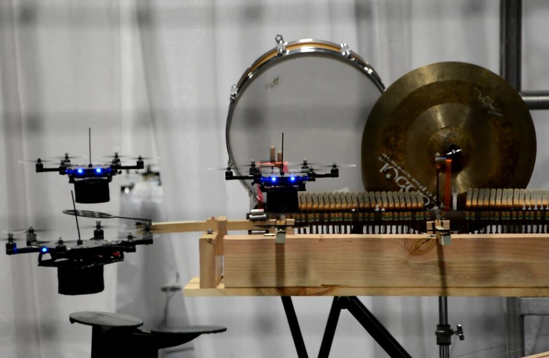 Talented Robots Fly and Play Musical Instruments (Video) | The Epoch Times