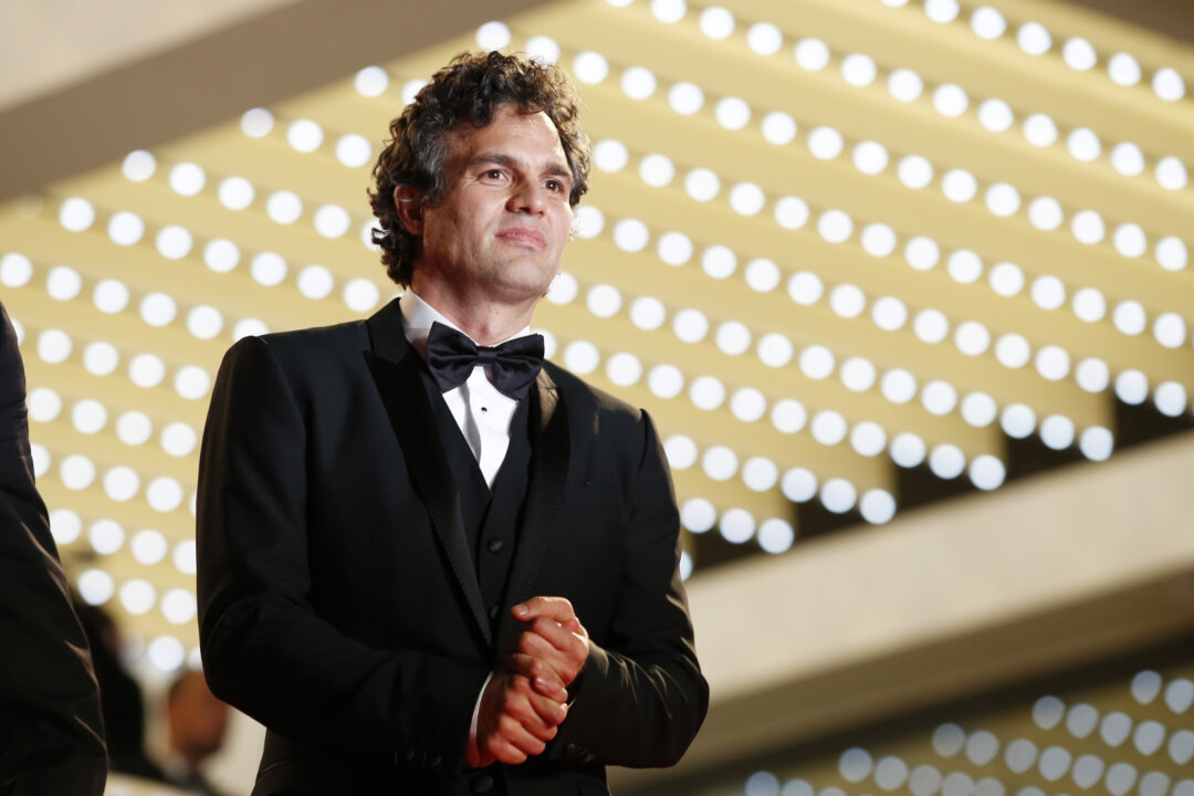 Mark Ruffalo to Follow Eric Bana and Edward Norton’s Footsteps in ‘Hulk ...