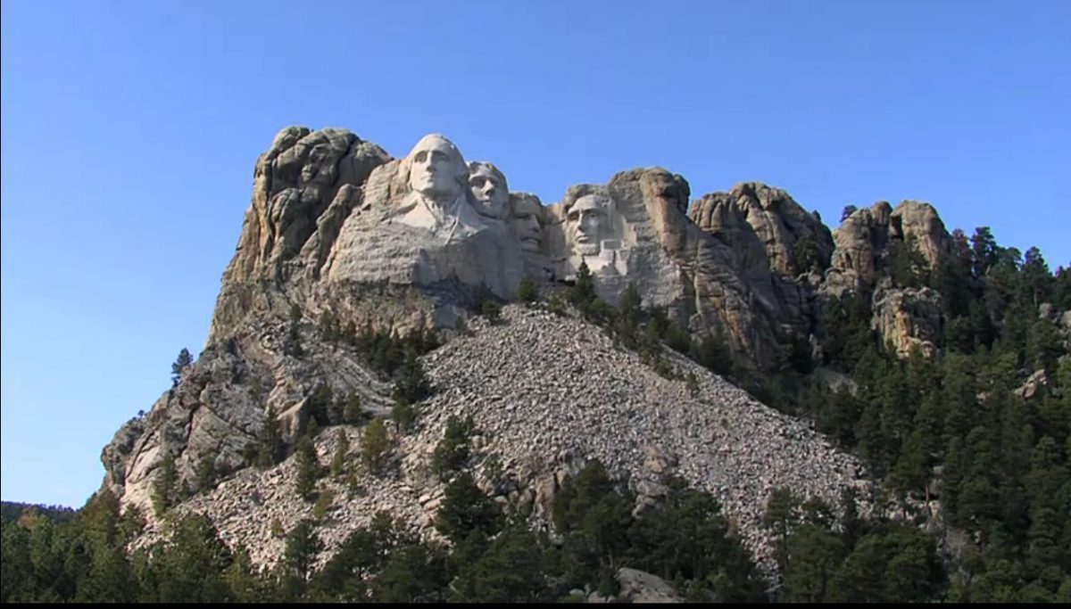 Take Tour of Mount Rushmore