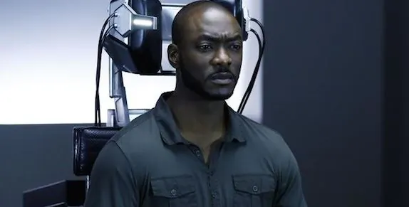 Agents of Shield, Avengers 2 Crossover? S.H.I.E.L.D. Actor Spotted on ...
