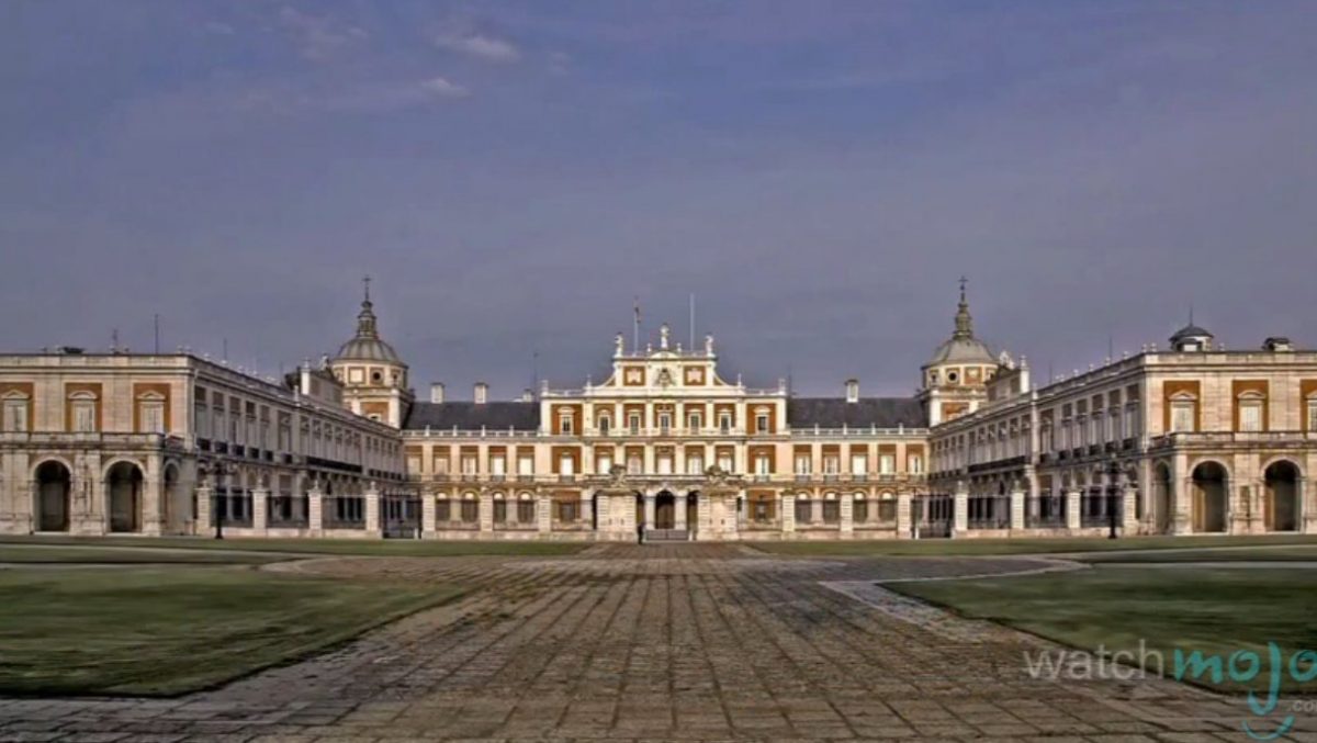 Top 10 Tourist Attractions in Spain (Video)