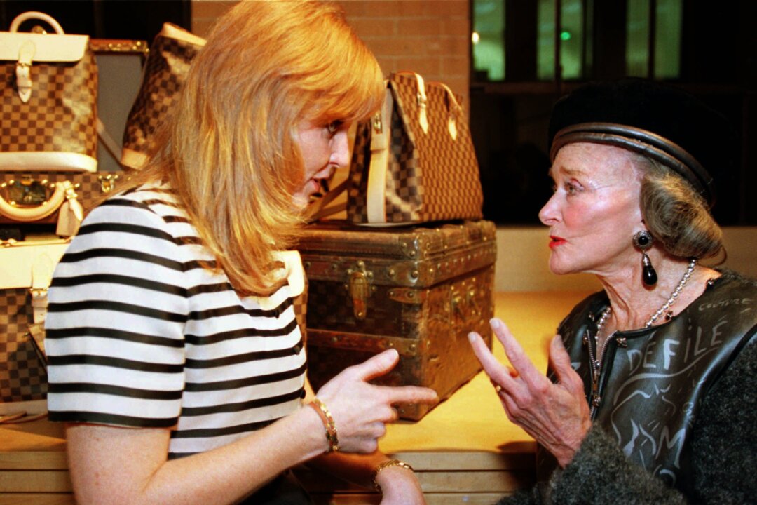 Robin Williams Mother and Father: Who Were Laura McLaurin, Robert ...