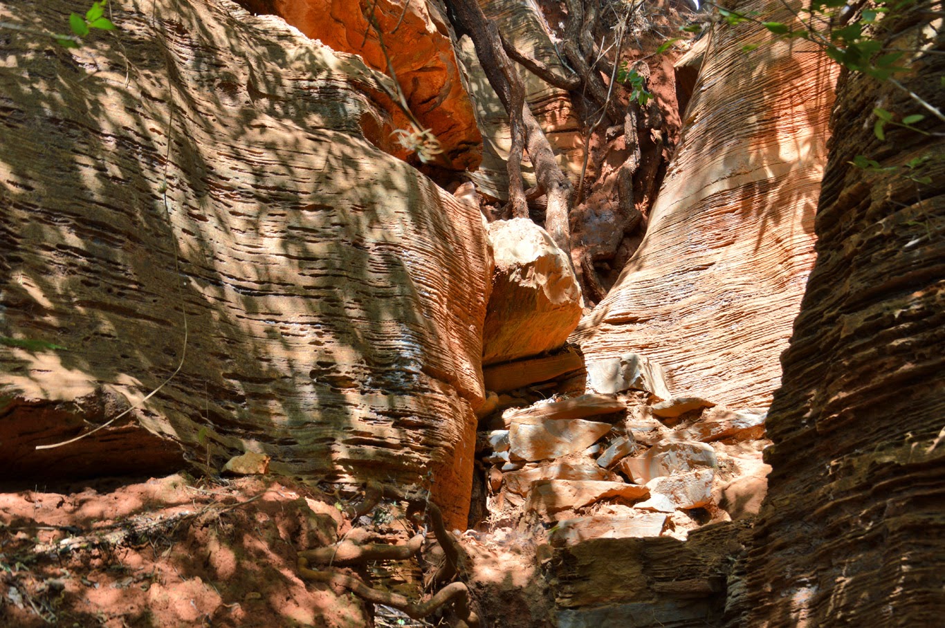Exploring The Caves of Chapada Diamantina National Park in Brazil ...