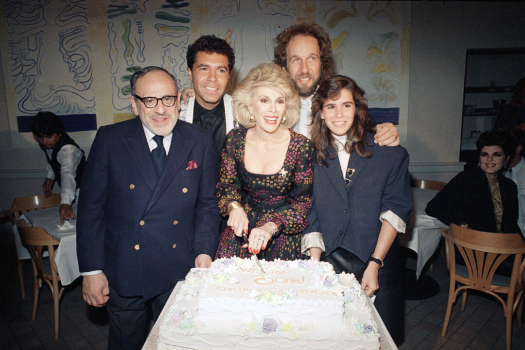 Joan Rivers Husband Edgar Rosenberg Was Found Dead in Philadelphia ...