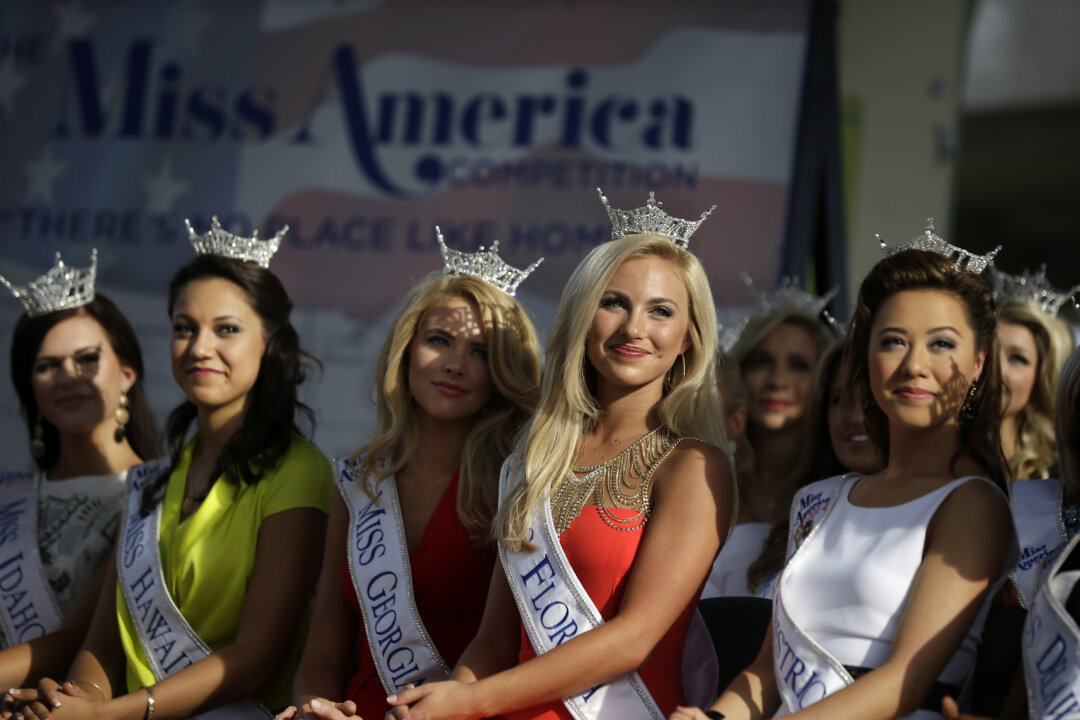 Miss DC Teresa Davis: Pictures, Photos, Age, Facts About Miss District ...