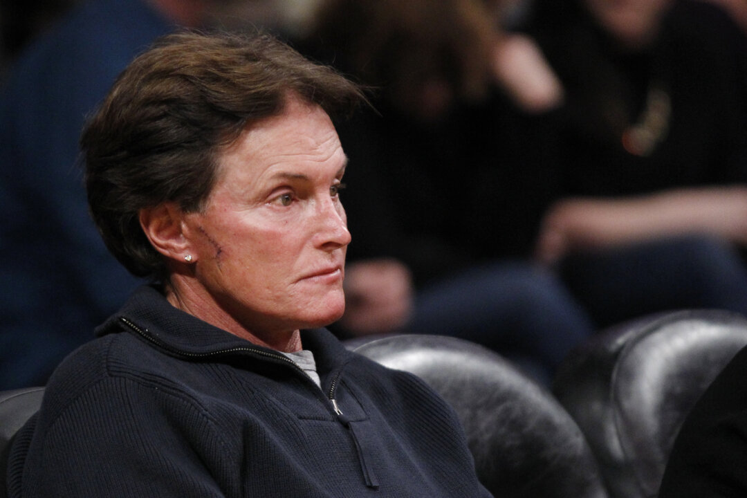 Bruce Jenner Son Talks Father’s Appearance Change; ‘He’s Extremely ...