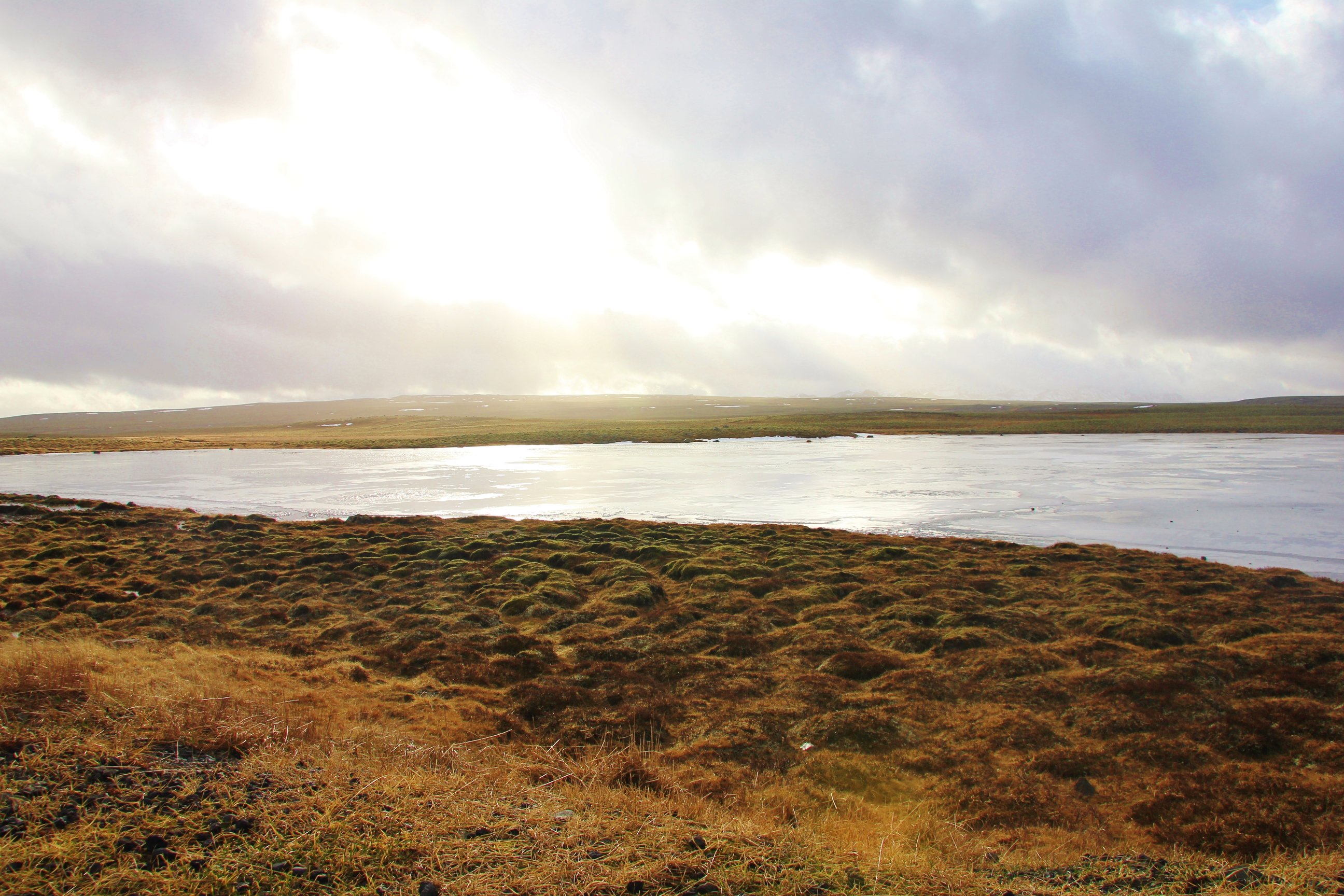 What can you expect to see on Iceland’s Golden Circle tour?
