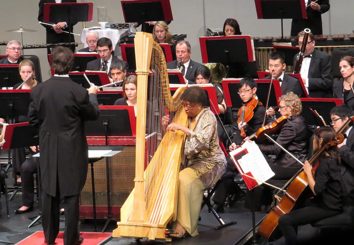 Heavenly Harps: A Joyful Tradition