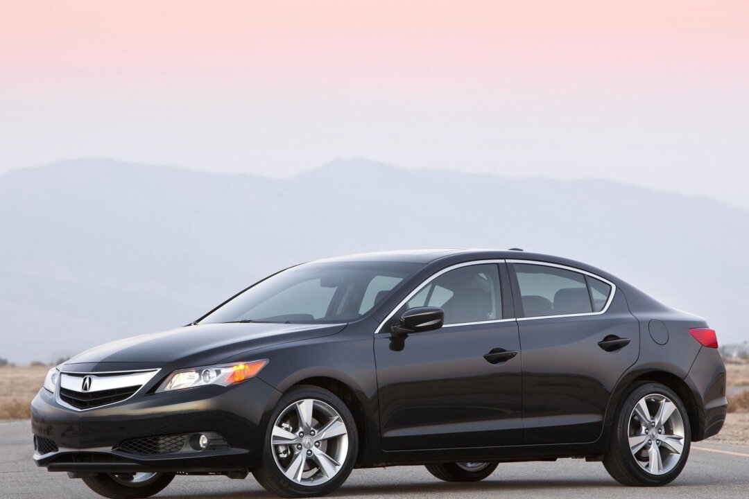 2015 Acura ILX 2.4: Fun with a Six-Speed Manual | The Epoch Times