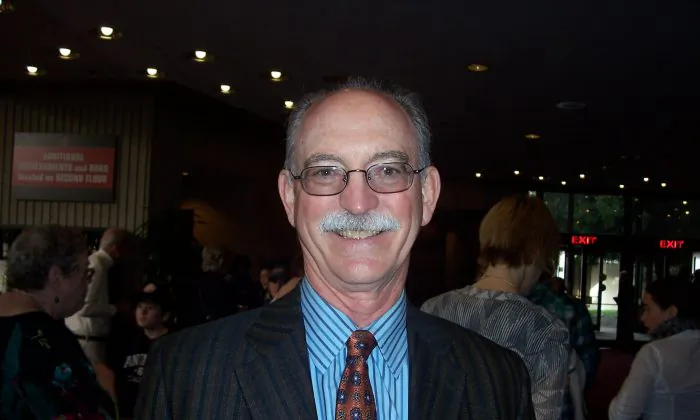 Chief Magistrate Judge Thinks Shen Yun Is ‘Phenomenal’