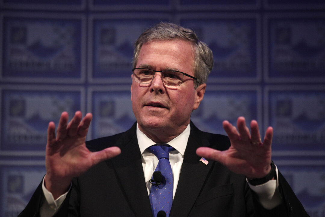 Jeb Bush Tweets a Photo of a Gun With His Name Engraved on It | The ...