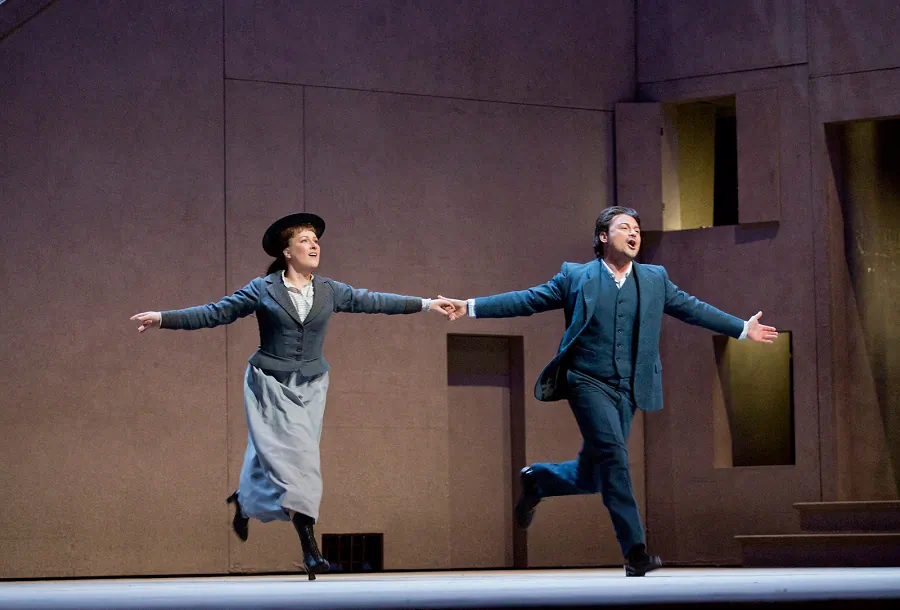 The Met Presents a Spectacular ‘Manon’