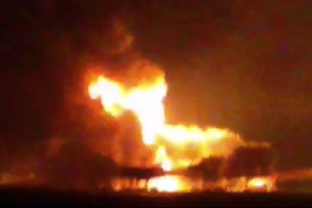 Gulf of Mexico: Pemex Oil Rig Explosion Kills 4, Injures 16 | The Epoch ...