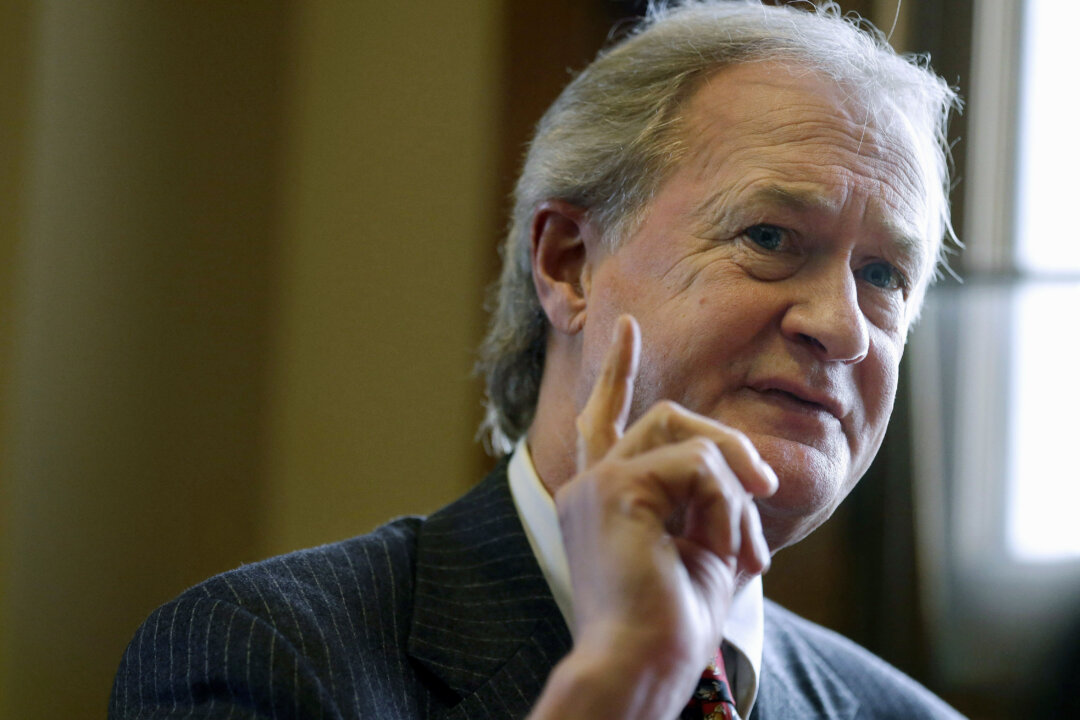 Chafee to unveil presidential run, puzzling longtime allies | The Epoch ...