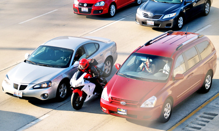 How Motorcycles Can Safely Split Lanes With Cars | The Epoch Times