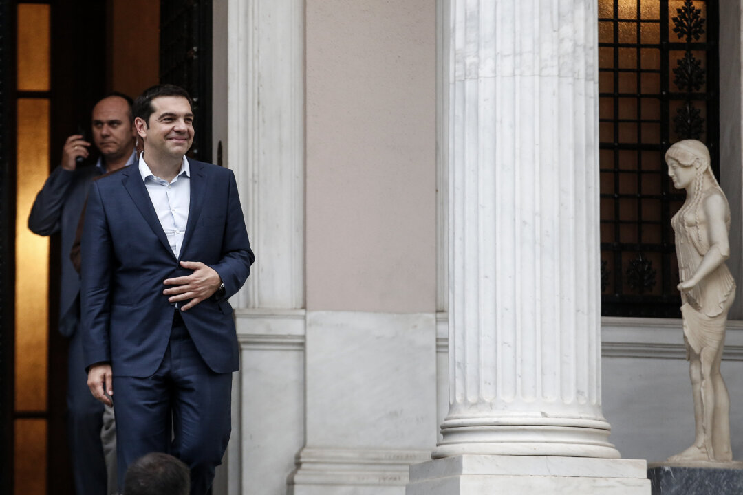 European Leaders Working Hard to Keep Greece in Eurozone | The Epoch Times