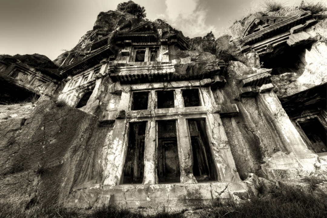 Ancient Greeks Apparently Feared Zombies so Much They Weighed Down the ...