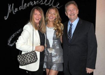 Chanel Honours Blake Lively | The Epoch Times