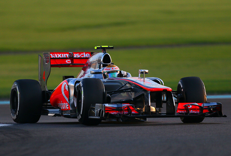 Abu Dhabi Grand Prix Qualifying: Hamilton Nabs Pole | The Epoch Times