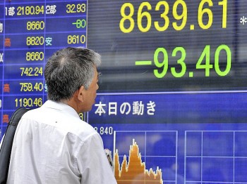 Japan’s Credit Rating Downgraded | The Epoch Times