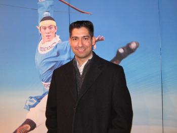 Finance Analyst: ‘I love Chinese culture’ | The Epoch Times