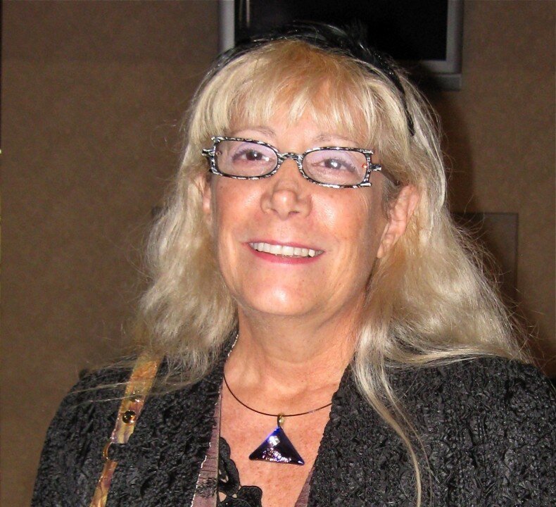 Shen Yun is ‘Euphoric,’ Says Glass Artist | The Epoch Times