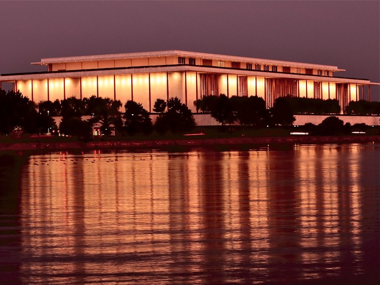 Television Reporter Enchanted by Shen Yun, ‘It was full of energy ...