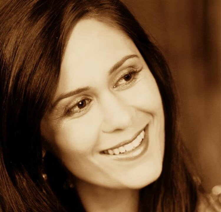 Artist Profile: Belle | The Epoch Times