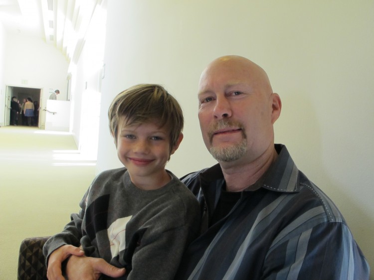 Executive Glad Shen Yun Pleases Children | The Epoch Times