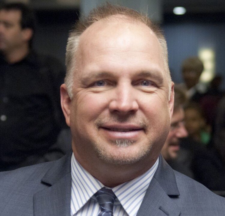 The Grapevine: Garth Brooks, Bruce Springsteen and Mick Jagger | The ...