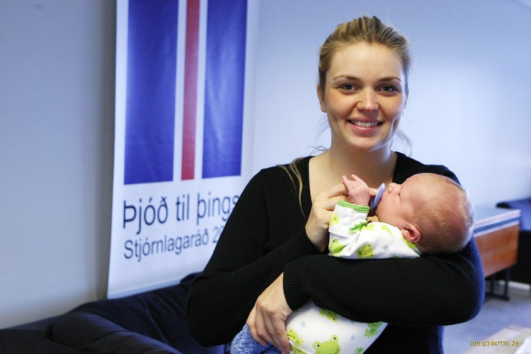 Crowdsourcing Iceland’s Constitution | The Epoch Times