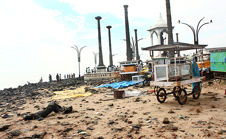 Cyclone Thane Devastates South India Coastline (Photos) | The Epoch Times