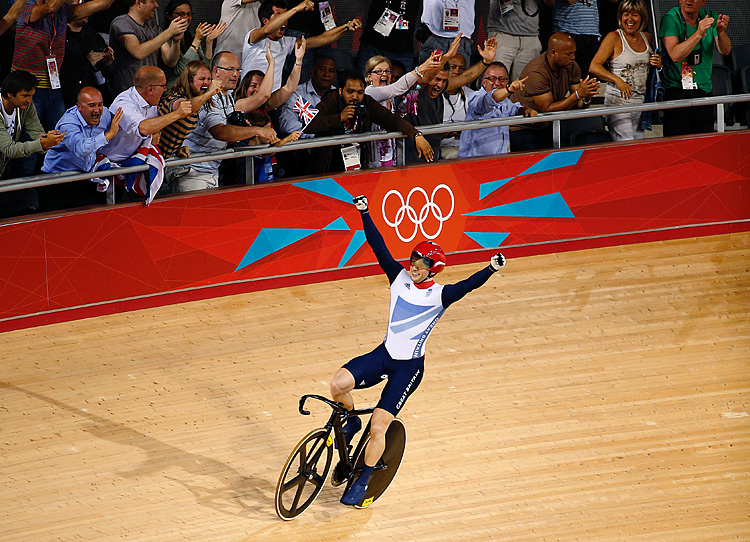 Jason Kinney Wins Gold for Great Britain in the Men’s Track Cycling ...